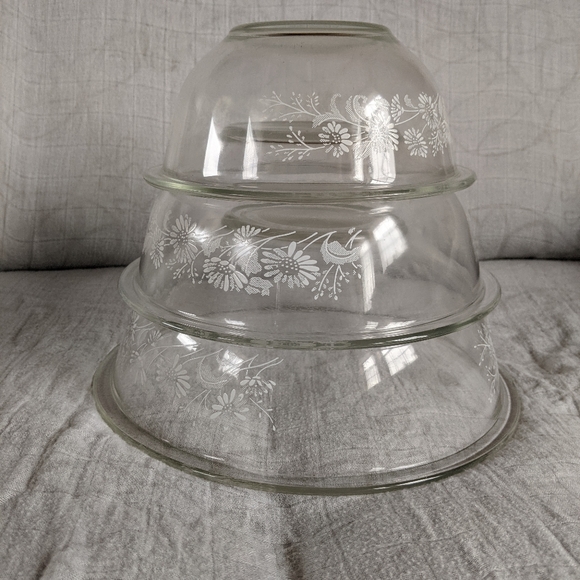 Pyrex | Kitchen | Vintage Colonial Mist Pyrex Bowls | Poshmark
